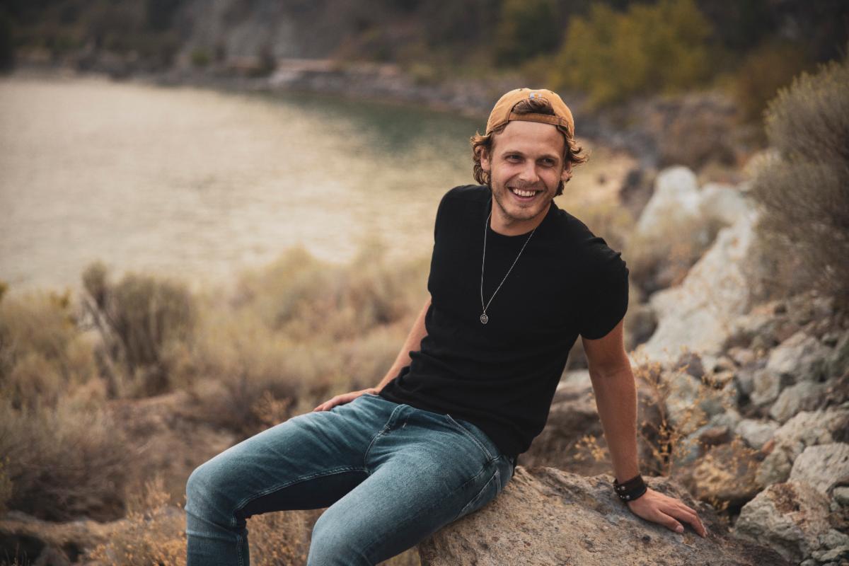 Rising Country Star Cole Bradley Sets the Tone for a Good Time In ...